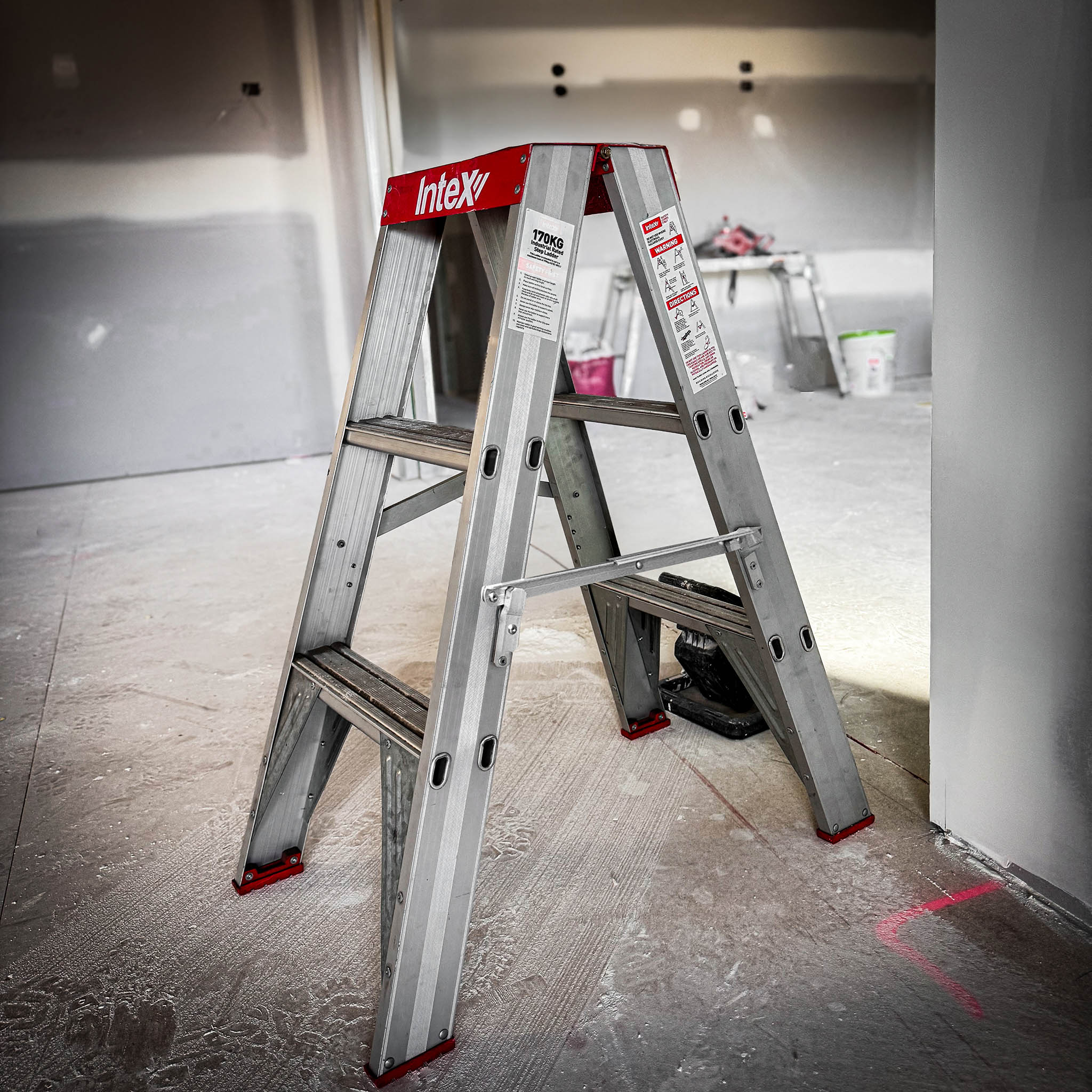 Buy 4 Step Aluminium Platform Ladder - 1200mm online - Intex